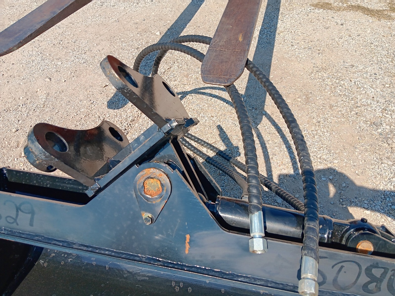 New Mini Excavator 32' Hyd Tilt Ditching Clean out Bucket ,40mm Pin ...