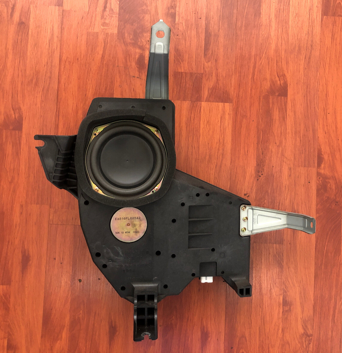 Lexus IS300 SportCross Rear SubWoofer OEM Genuine 02-05 Gita Speaker ...