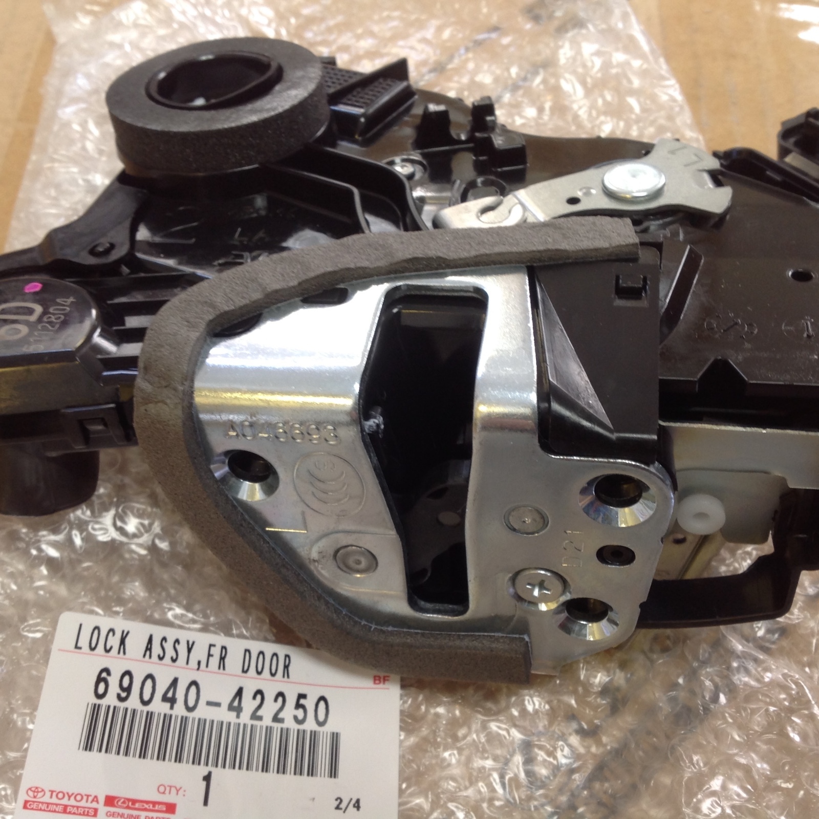 EXPEDITED SHIP OEM TOYOTA LEXUS SCION LH FRONT DOOR LOCK W/MOTOR 69040 ...