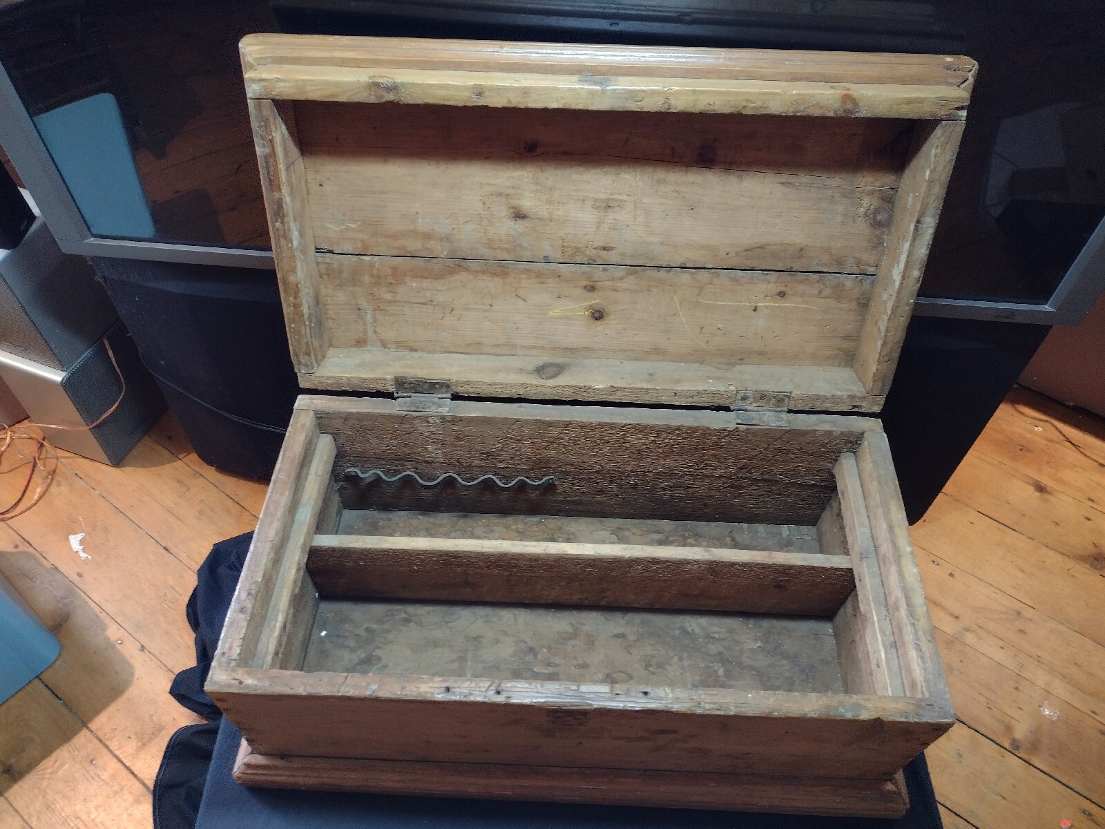 Primitive 1800s Carpenters Joiner Tool Box Trunk Toolbox Wood Chest ...