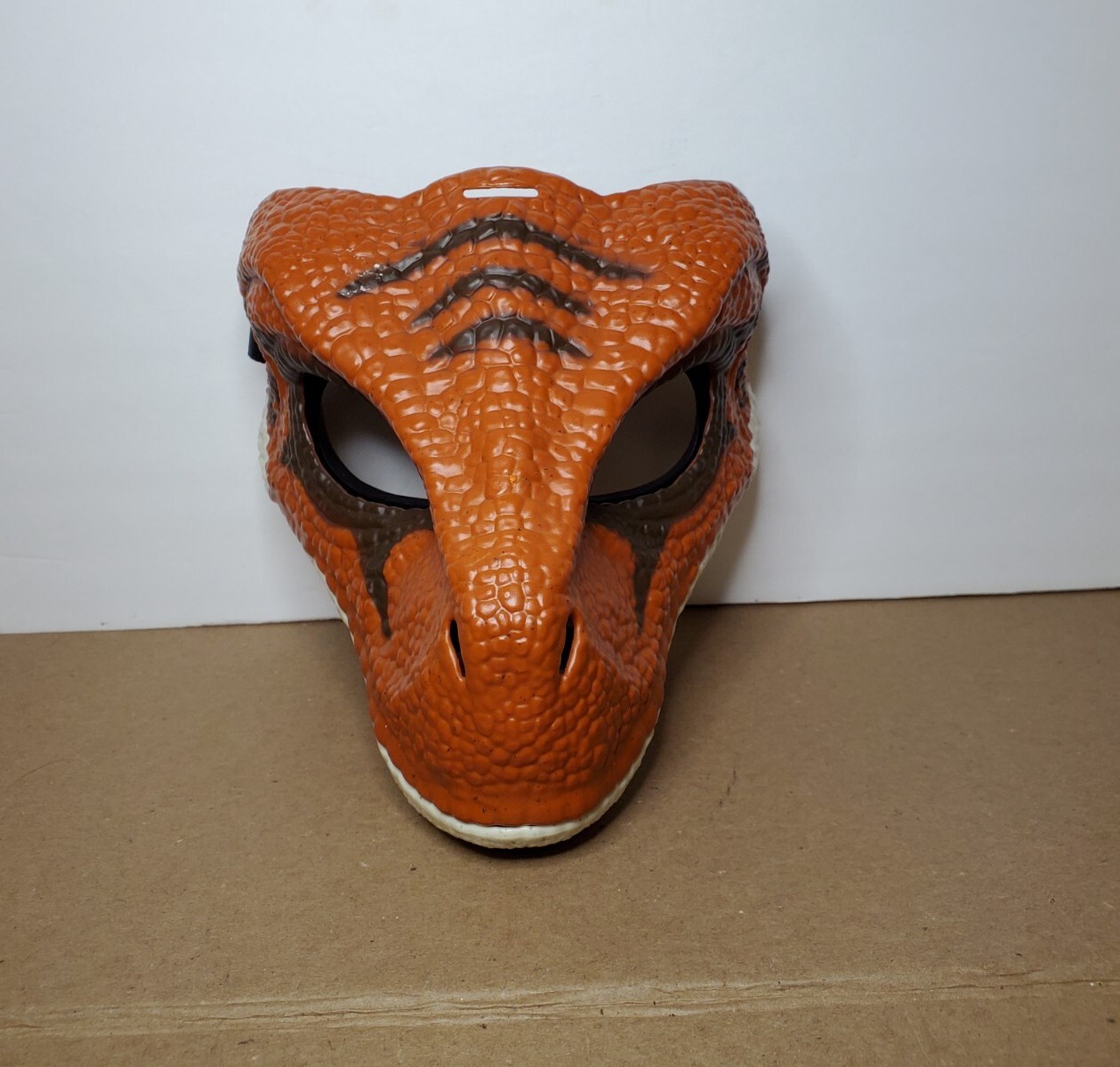 Mattel 2018 Jurassic World Orange Velociraptor Movable Jaw Raptor Mask ...