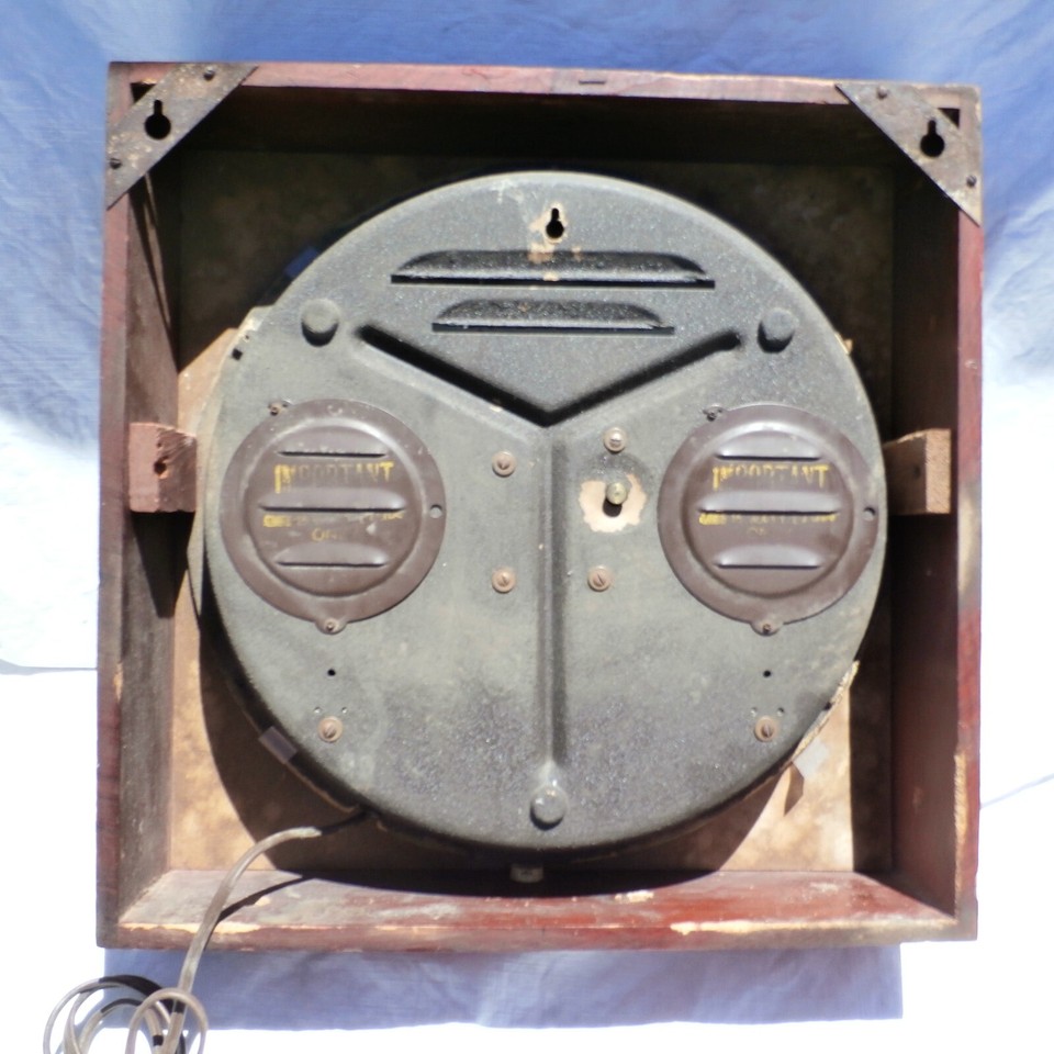 TELECHRON Advertising Dealer Clock 16" X 16" Runs Quiet and Smooth ...