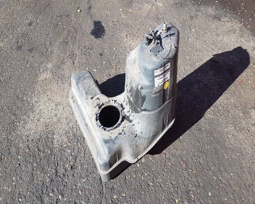 AUDI R8 4.2 QUATTRO 2007-2011 LH UK N/S PASSENGER SIDE FUEL TANK ...