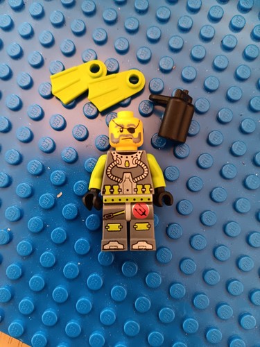 LEGO MINIFIG Atlantis Diver Axel/Ace Speedman W/ RANDOM Accessories | eBay