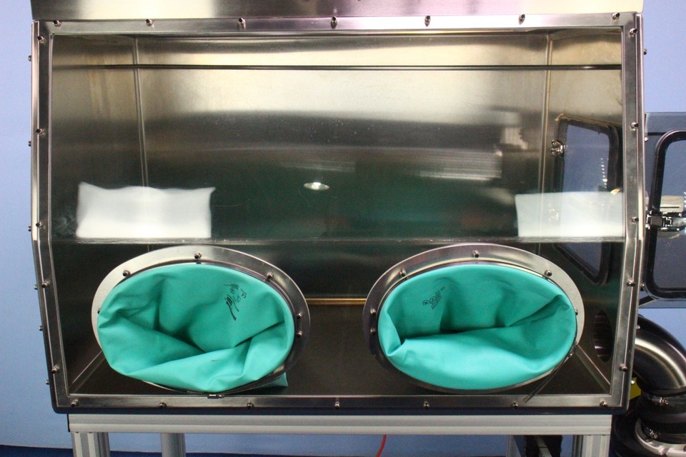 Containment Technologies Mic Single Isolator Glovebox Glove Box ...