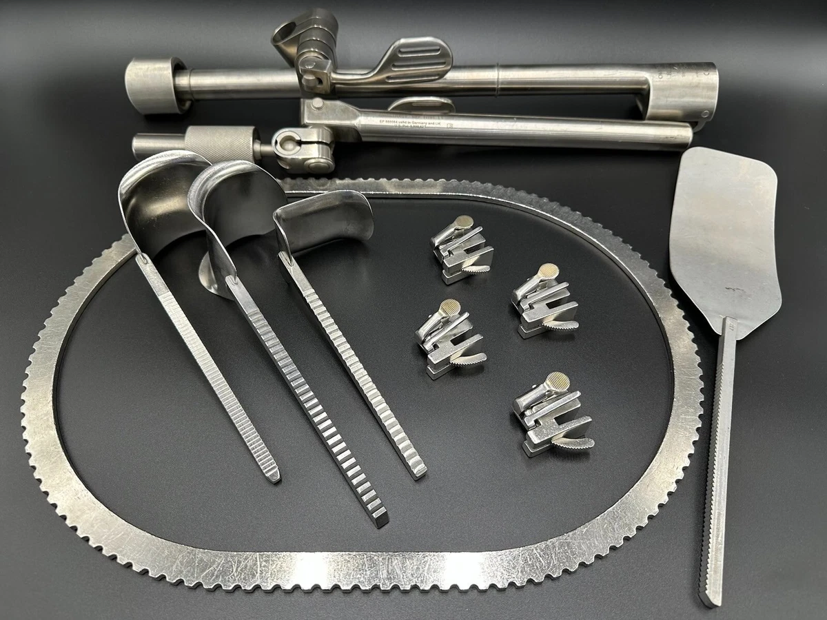 Bookwalter Retractor