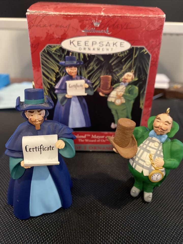 Hallmark keepsake ornament munchkin land mayor and coroner the Wizard ...