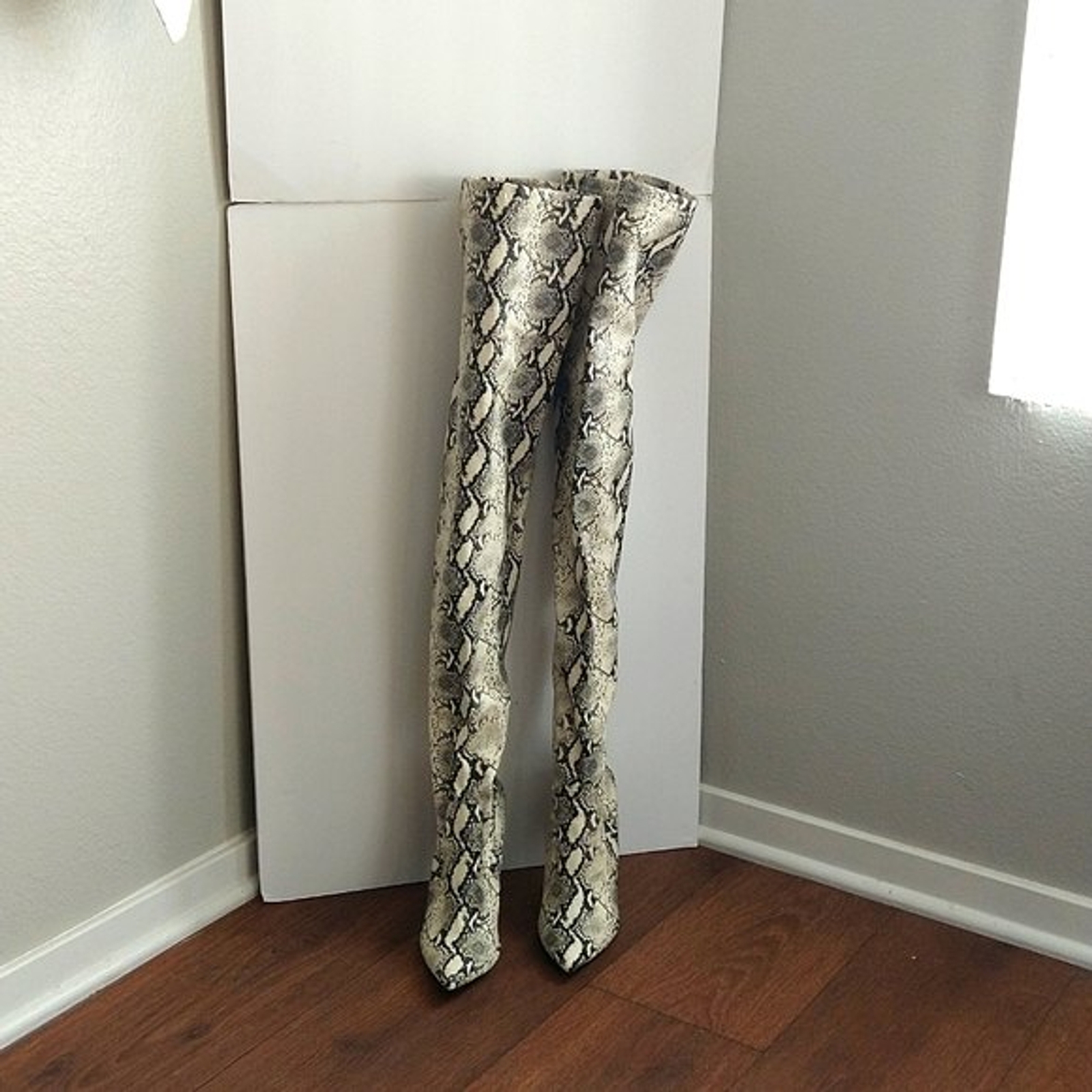 Steve Madden thigh high Snakeskin Print boots - Gem