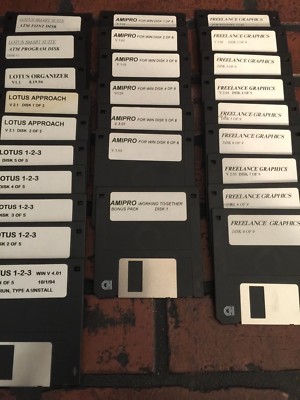 Vintage LOTUS 3.5" Floppy Disks Software Lot of 26 | eBay