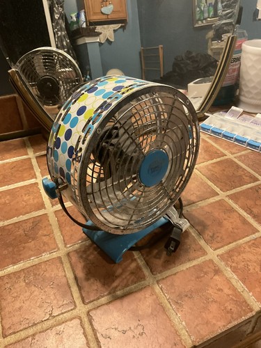 VINTAGE POLAR WIND DESK TABLE TOP ROUND FAN TWO SPEED WORKS GREAT ...