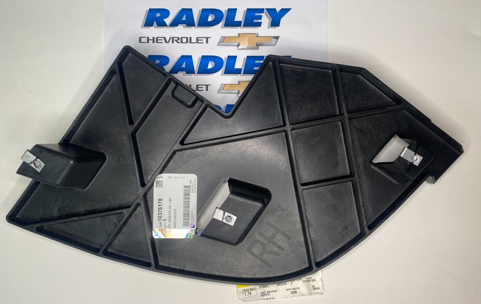 NEW GM OEM CADILLAC ESCALADE FRONT BUMPER- OUTER FILLER RIGHT GMC ...