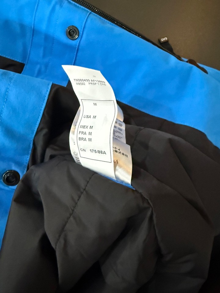 2026 Size M, L Ski Jacket/Mantle Overcoat Armani EA7 Official Italia ...