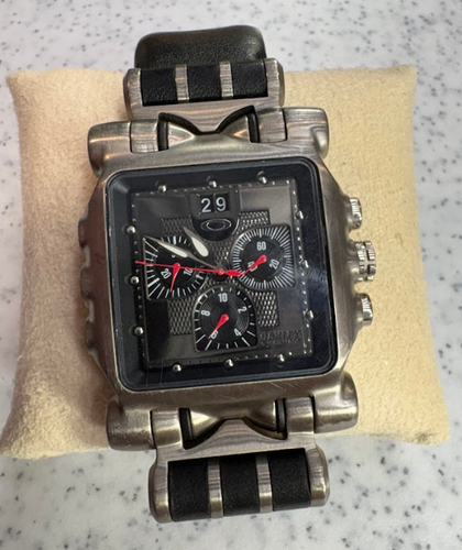 OAKLEY MINUTE MACHINE TIME TANK TITANIUM CHRONOGRAPH WATCH BLACK/SILVER ...