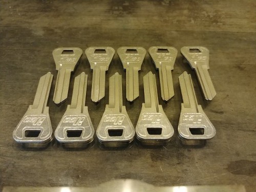 ILCO WR3 Key Blanks (10) Fits Weiser Nickel Plated New Old Stock | eBay