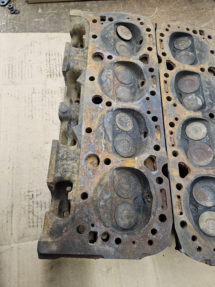 1963 1964 Corvette 283 327 SBC Power Pack Heads Small Block Chevy ...