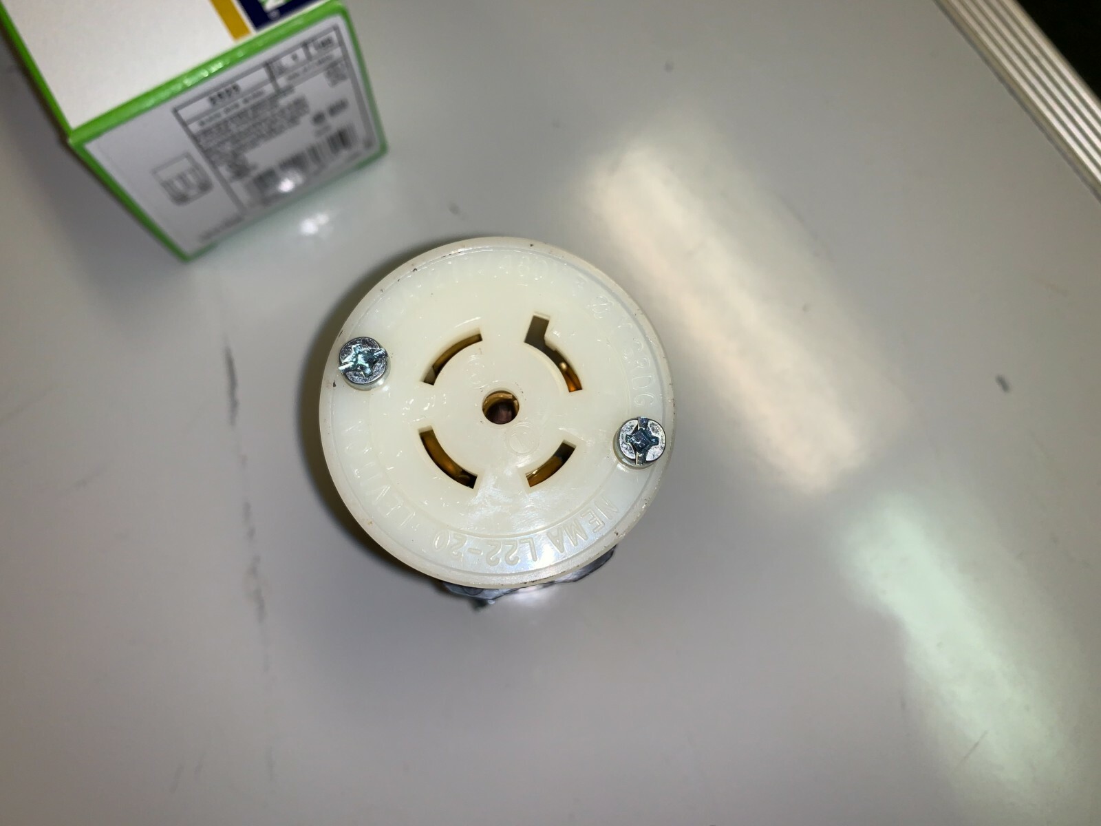 NEW! Leviton 2523 20 Amp, 277/480 Volt NEMA L22-20R Connector | eBay