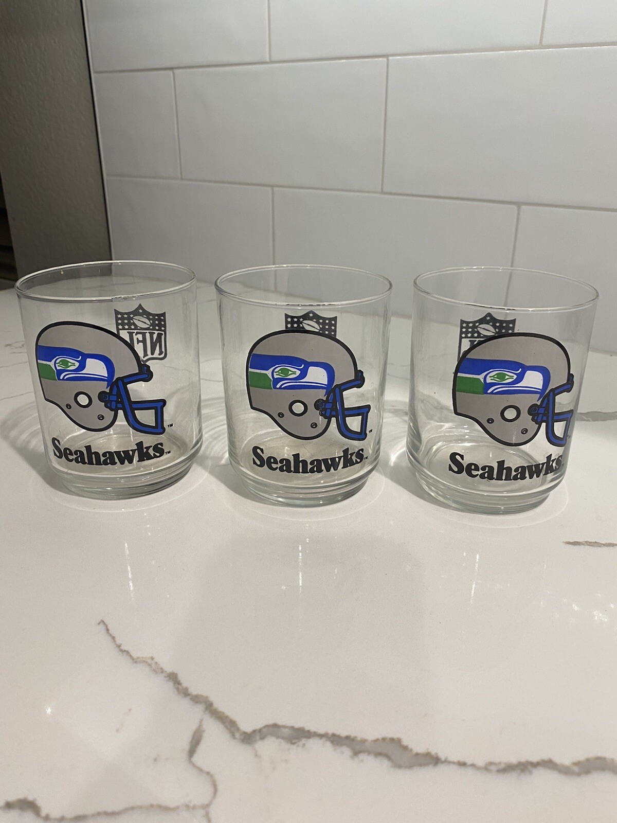 Seattle Seahawks Mobil NFL Glass Drinking Cup Vintage Made in USA Set ...