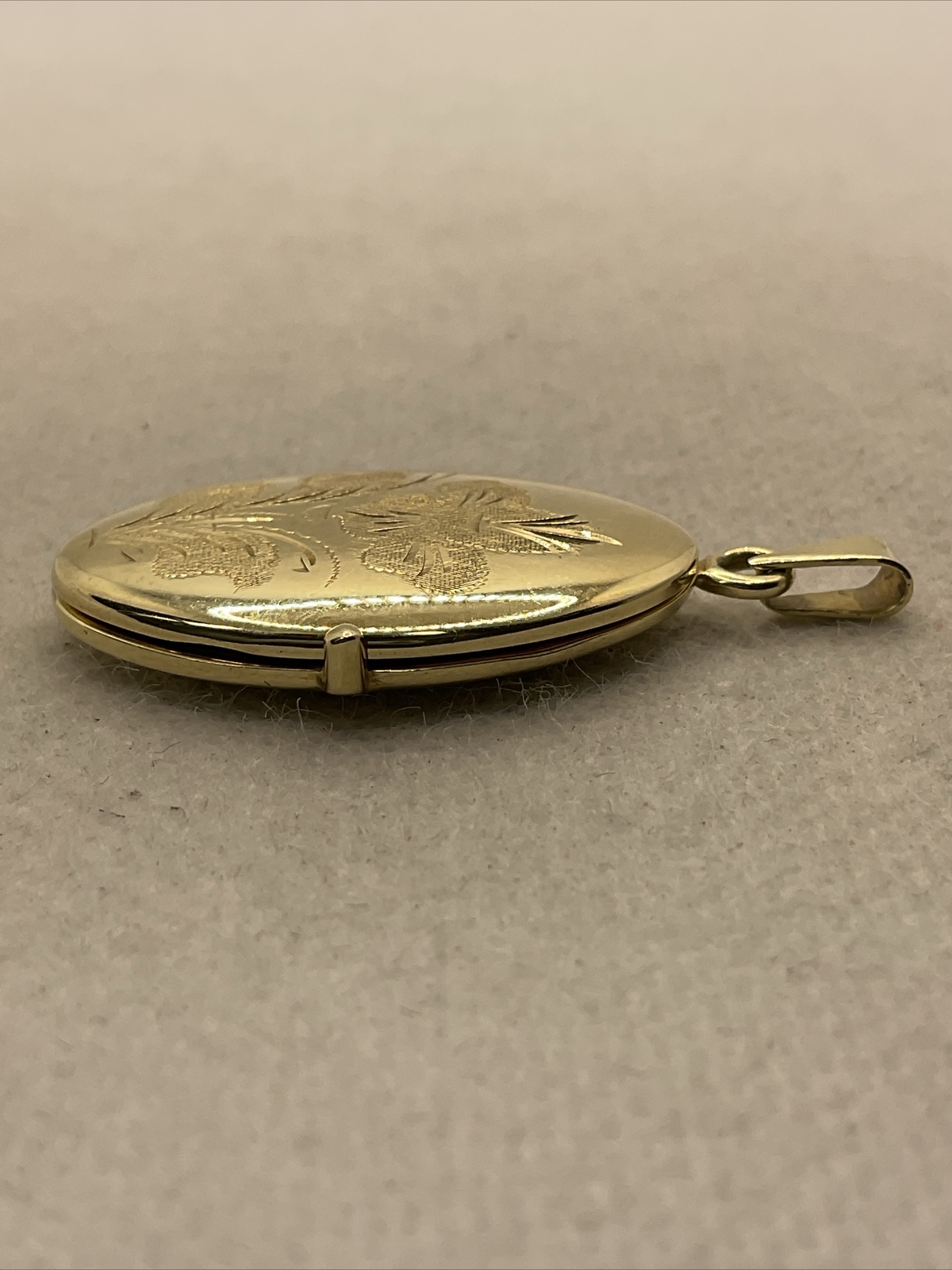 ITALY Solid 14K Yellow Gold Oval PHOTO LOCKET Charm Pendant (40mm x 22 ...