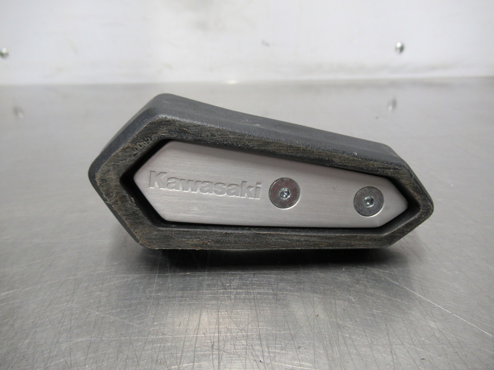 EB1286 2021 KAWASAKI Z H2 1000 ZR1000LM LEFT HAND FRAME SLIDER | eBay