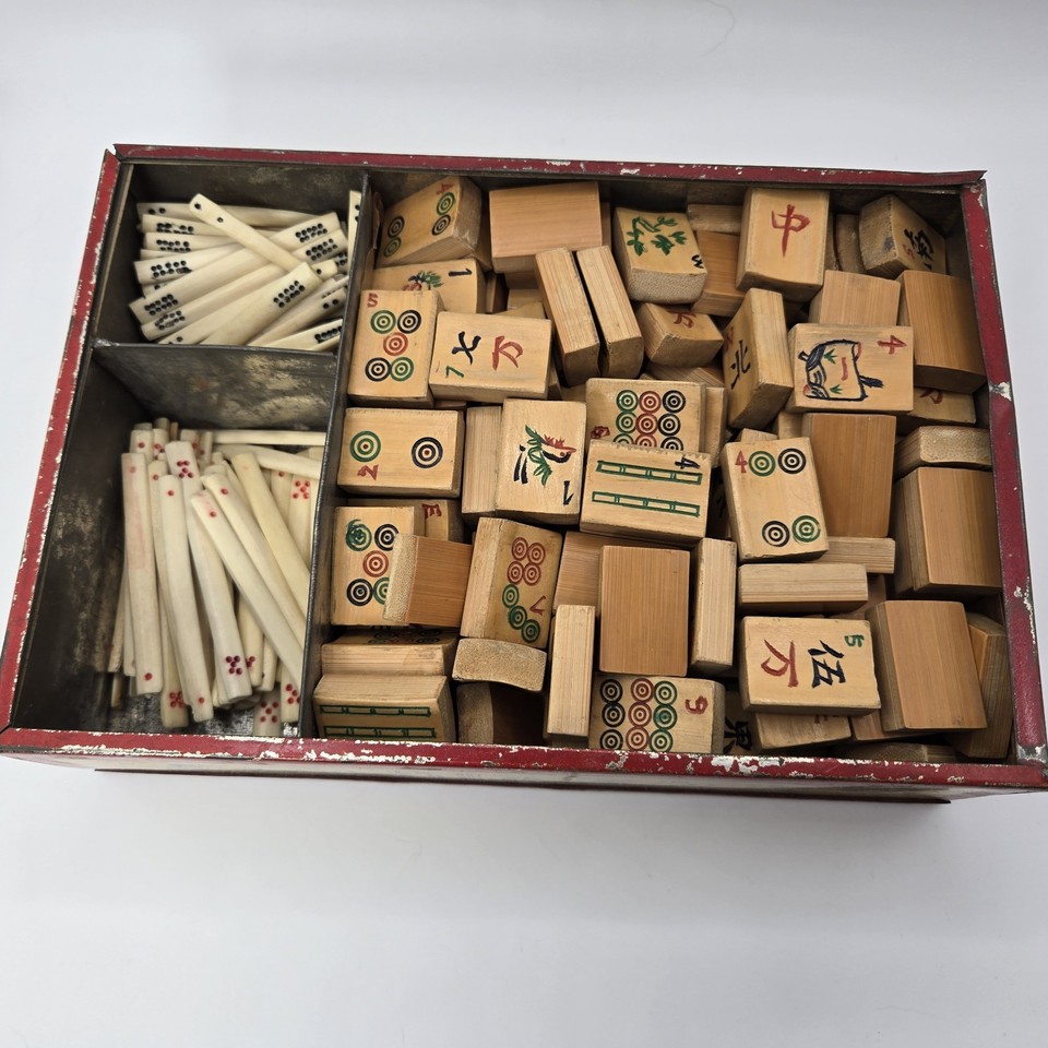 ANTIQUE MAHJONG Set 143 Bamboo Tiles & 126 Bone Game Sticks Lrg & Sm ...