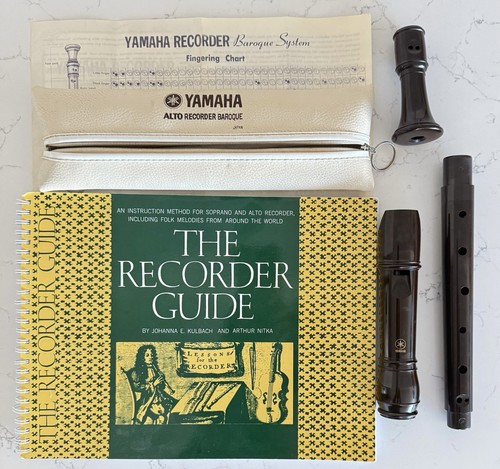 Yamaha Alto 3-Piece Recorder with Carrying Bag And The Recorder Guide ...