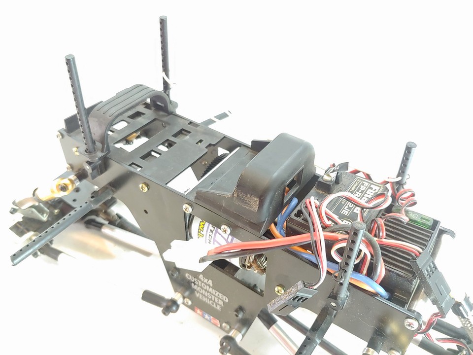 Tamiya TLT-1 Rockbuster Solid Axle Monster Truck Chassis w/ Vintage ...