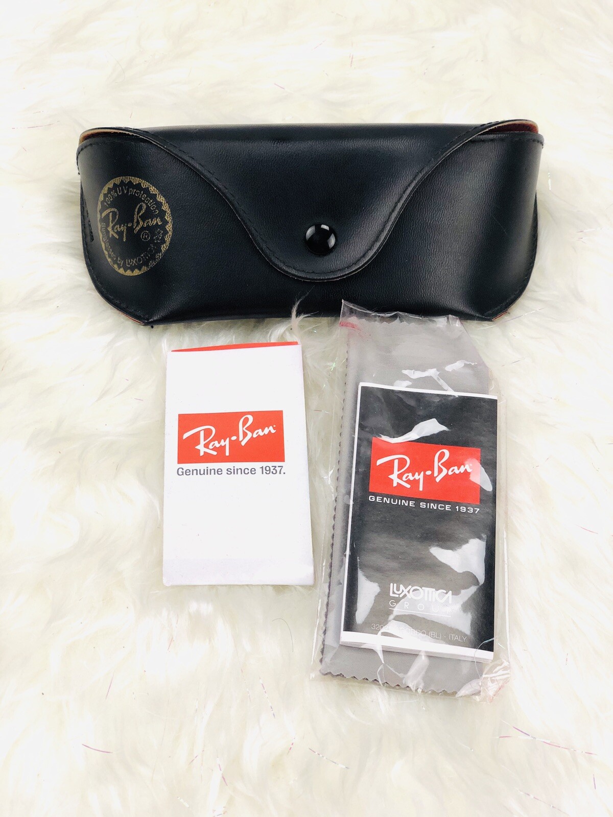 Ray-Ban Leather Case with Booklet and Cleaning Cloth Red Felt Inside | eBay