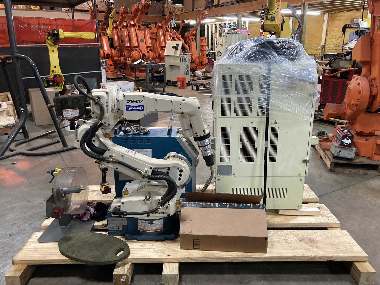 OTC Daihen A2-B4, Welding Robot, AX21 Controller, OTC, Daihen ...