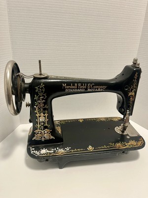 Antique Standard Sewing Machine Co. Model R “Marshall Fields” Branded ...