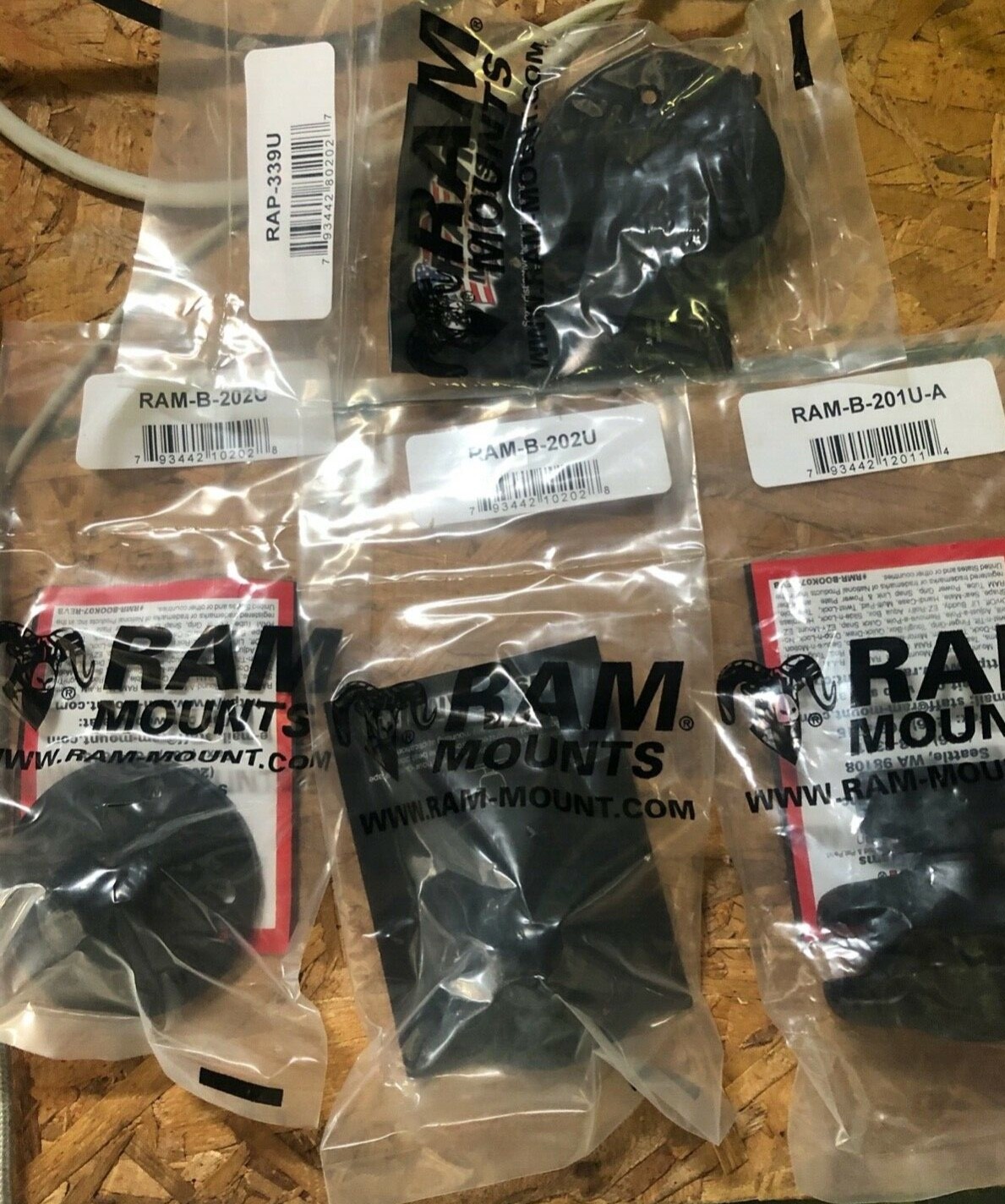RAM Mounting System 2 B-Balls RAM-B-202U Magnetic Base RAP-339U & RAM B ...