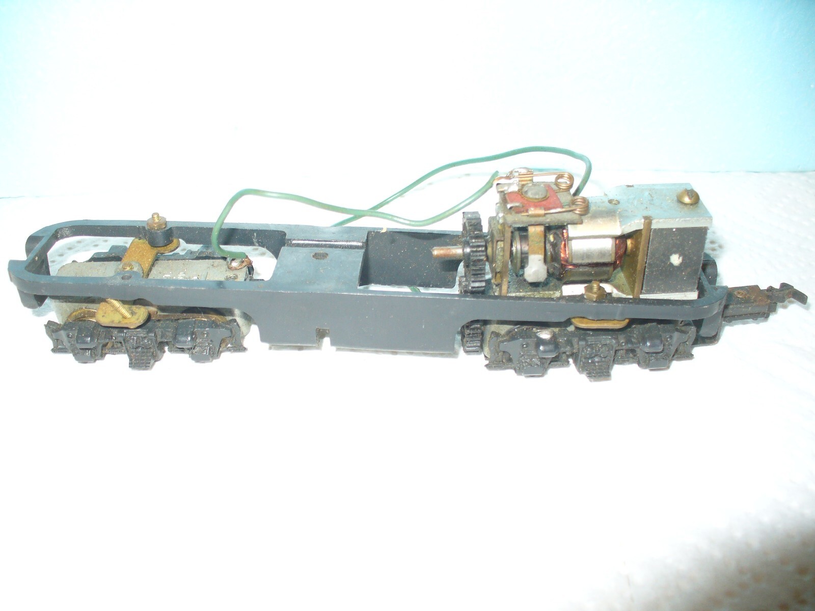 Vintage VARNEY HO '4-Axle F-Unit CHASSIS WITH MOTOR-ONLY'-does not run ...