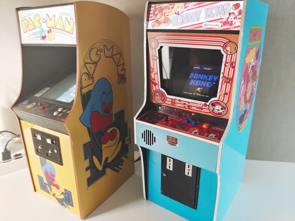 Donkey Kong 1/6 scale mini working arcade cabinet (Playscale, New Wave ...