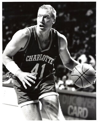 TIM KEMPTON Charlotte Hornets Basketball NBA 8x10 Photo 1989 Betsy ...
