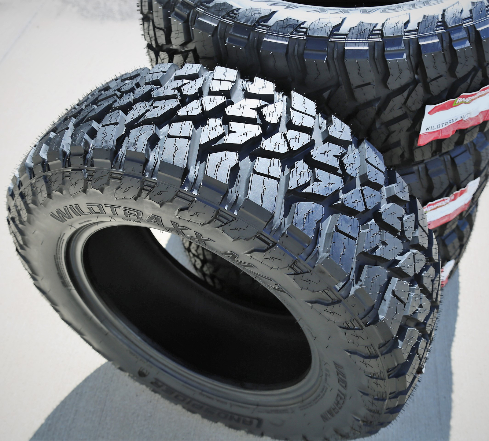 4 Tires Landspider Wildtraxx M/T LT 285/70R17 Load E 10 Ply AT A/T Mud ...