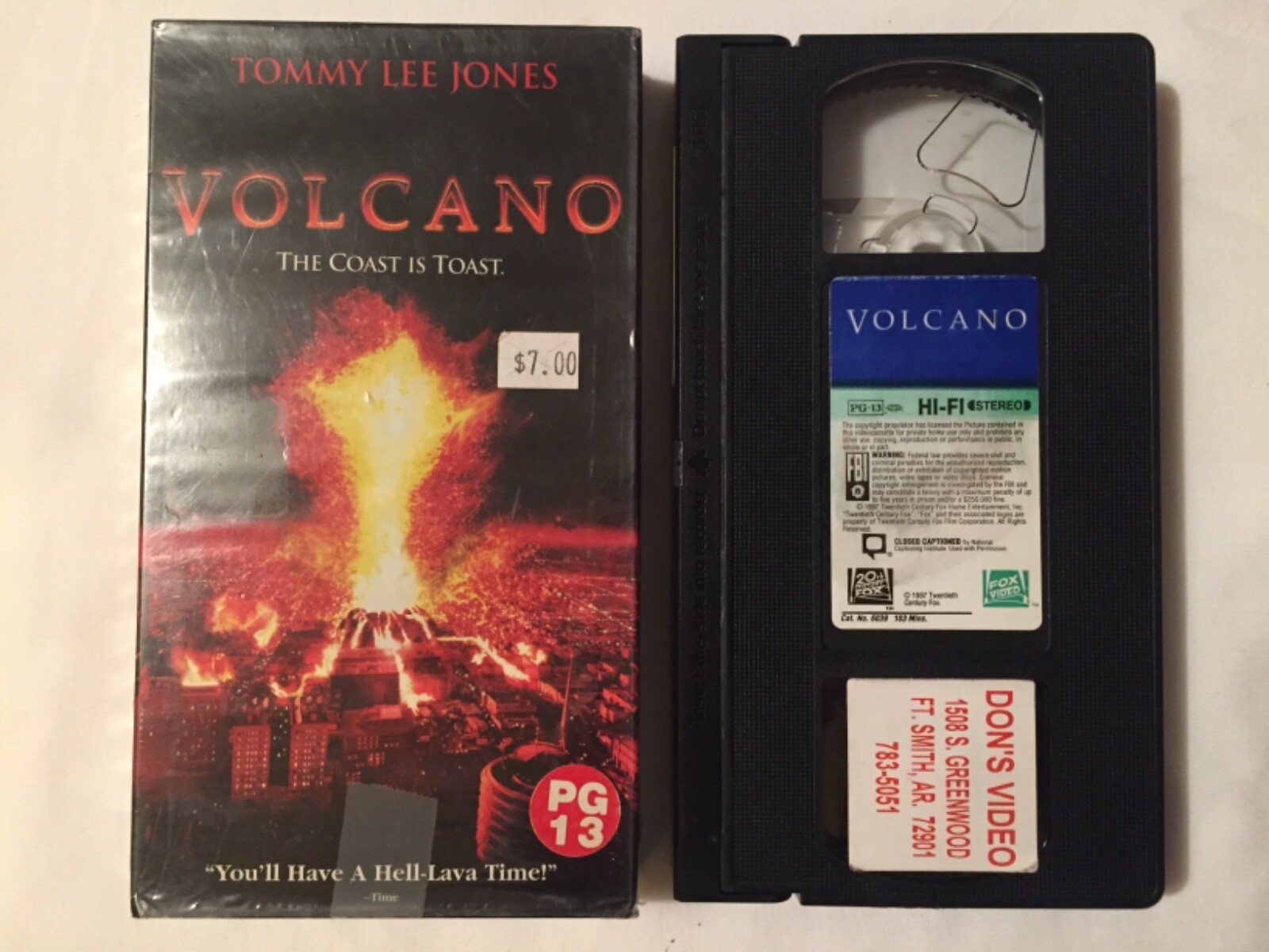Volcano (VHS, 1997) Tommy Lee jones, Keith David, Don Cheadle ...