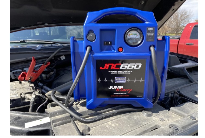 Clore Automotive JNC660 Jump-N-Carry 1700 Peak Amp 12 Volt Jump Starter ...