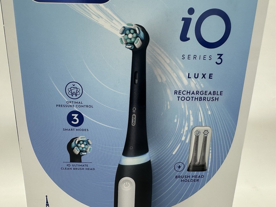 Oral-B iO3 Luxe Electric Toothbrush with Ultimate Clean Brush Head ...