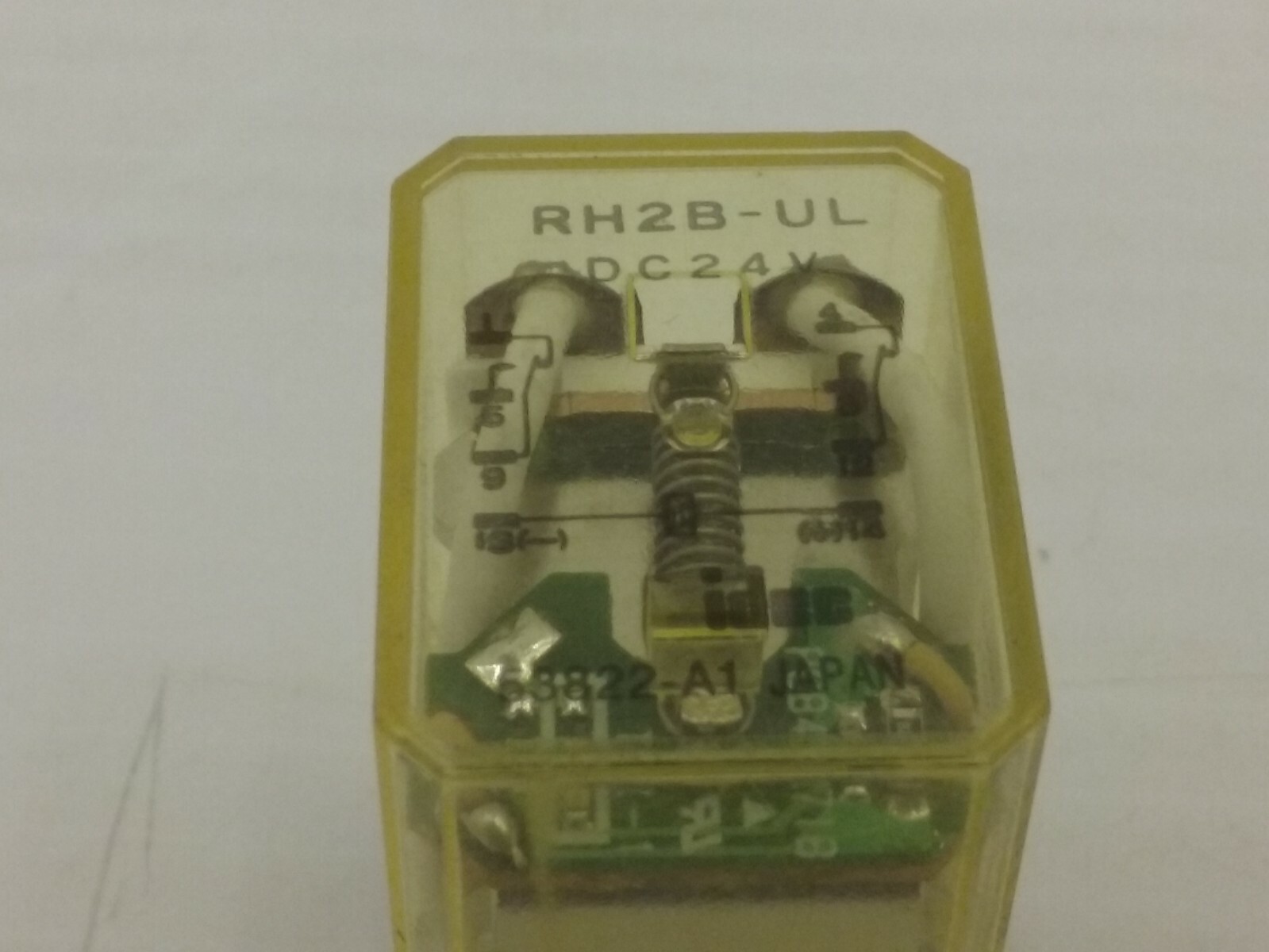 IDEC RH2B-UL DC 24V GENERAL PURPOSE RELAY DPDT 10A 24V 8 BLADES (LOT OF ...