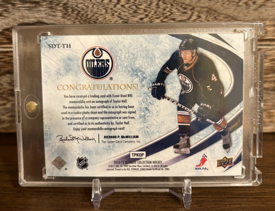 2010 Ultimate Collection Debut Threads Taylor Hall Patch Auto /25 ...