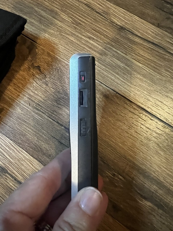 Genuine Sony Handheld Digital Voice Recorder ICD-B120 16 MB 7.5 Hours ...