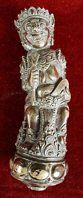 KRISS HILT. MYANMAR. BATARU BAYU. SILVER CHISELED. CENTURY XVIII-XIX ...