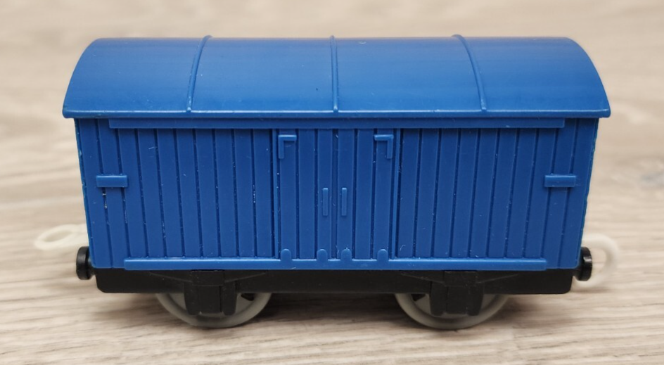Thomas & Friends Trackmaster Blue Cargo Car Boxcar 2009 Mattel Gullane ...