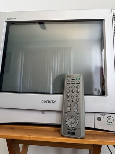 Sony Trinitron KV-13FS110 13 Inch TV Retro Gaming CRTV w/ Remote Tested ...