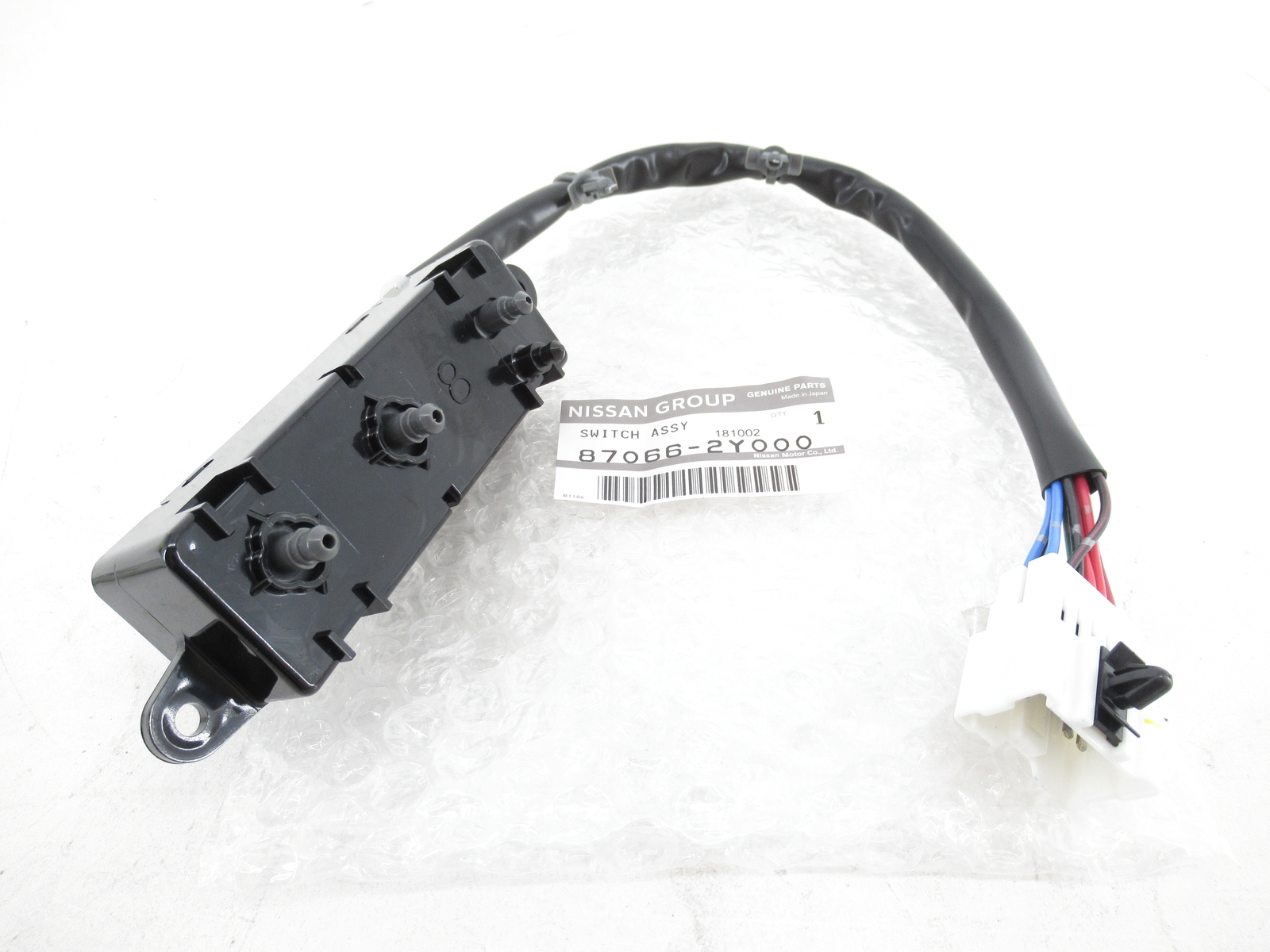 Genuine OEM Nissan 87066-ZQ00A Driver Power Seat Switch Quest Maxima ...