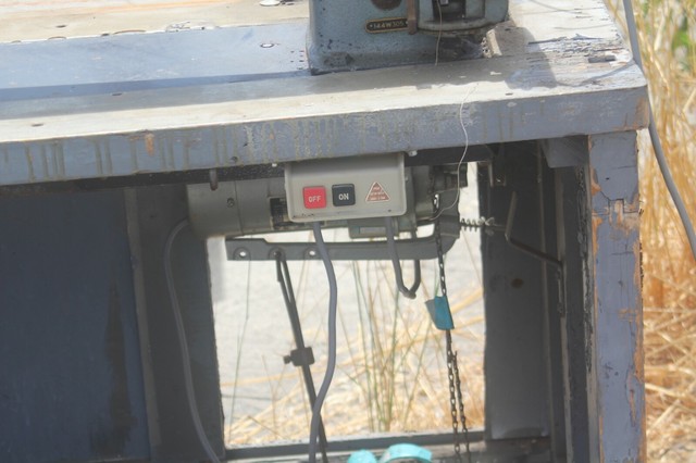 singer commercial sewing machine sail makers model 144W305 for sale ...