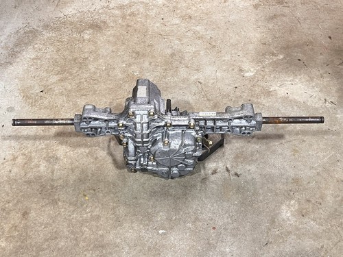 John Deere L120 L130 L110 L107 L111 Lawn Mower Tractor Transaxle ...