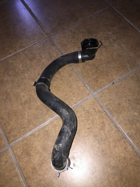 Volvo V40 Engine Radiator Water Coolant Hose Pipe Tube Unit 31338598 ...
