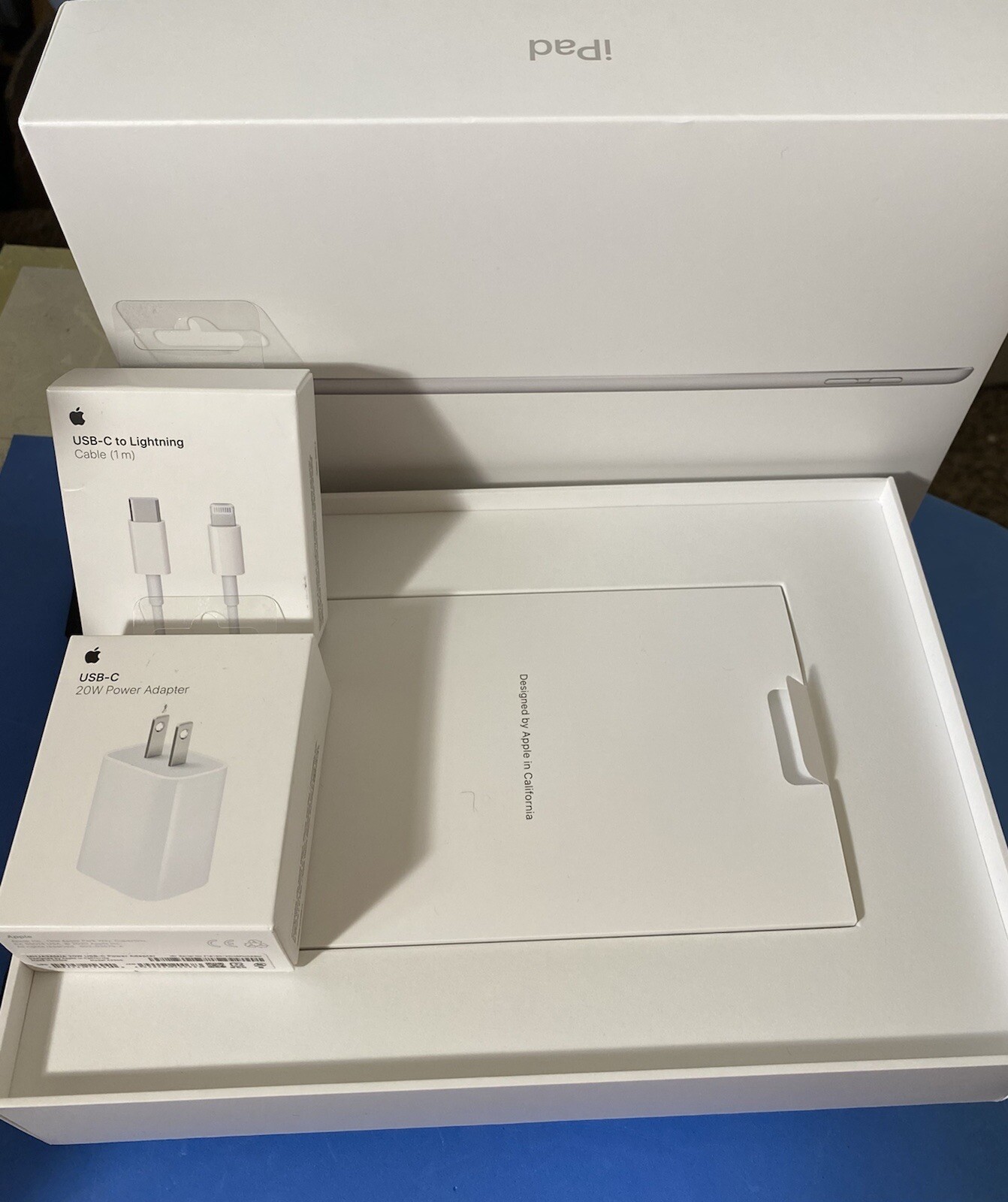 iPad A2270 8th Gen. MYLE2LL/A 128GB Silver W/Case 190199808195| eBay