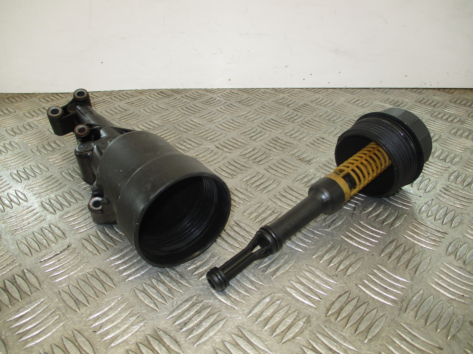 Genuine MERCEDES Om651 Oil Filter Housing A6511800138 for sale online ...