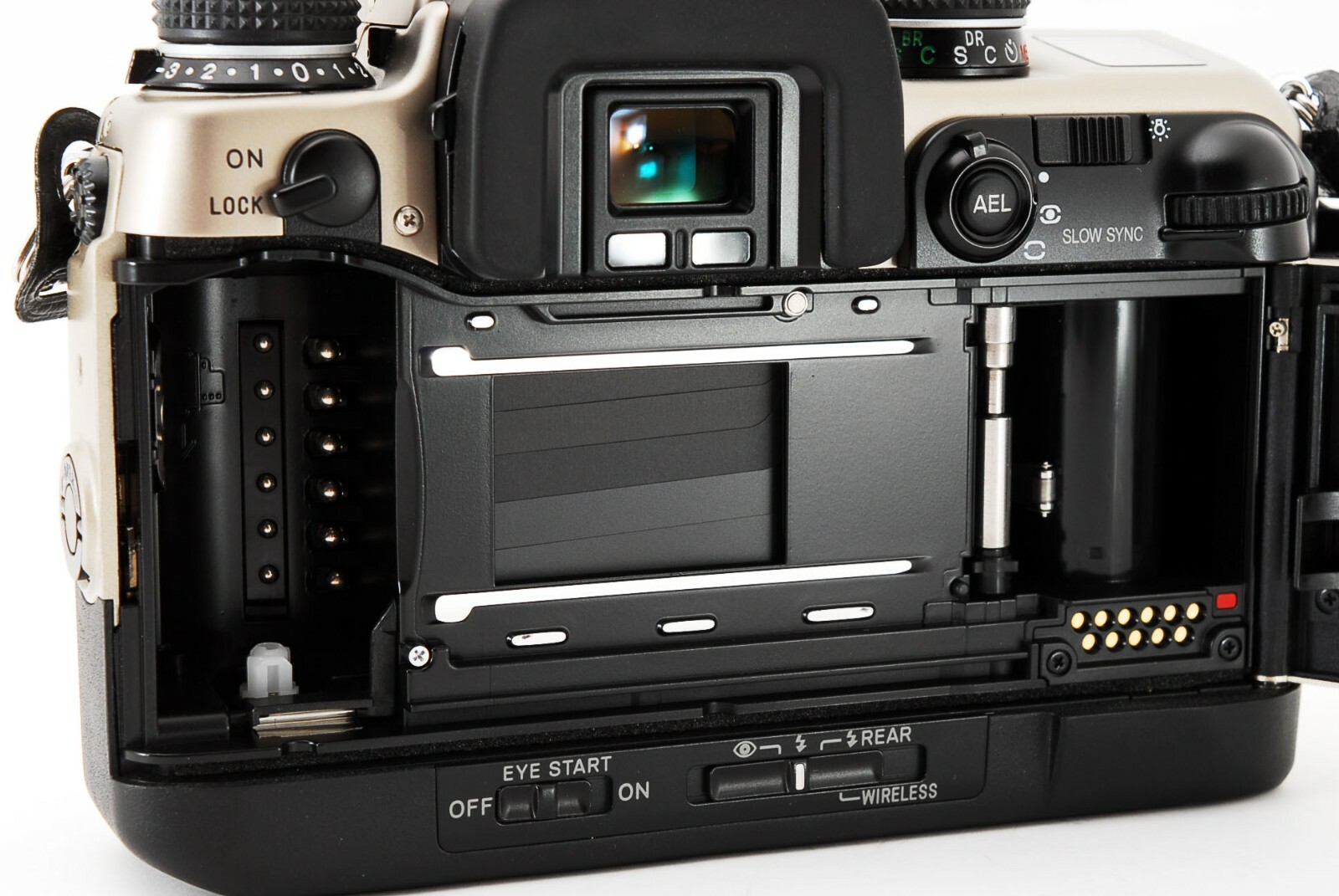 Minolta Maxxum 9 / Dynax 9 35mm SLR Film Camera Body Only for sale ...